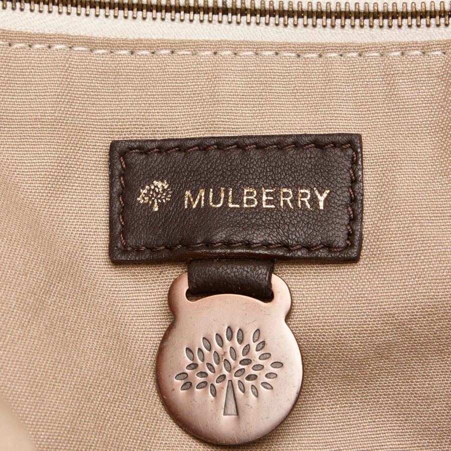 Mulberry - A Modern Symbol of British Chic